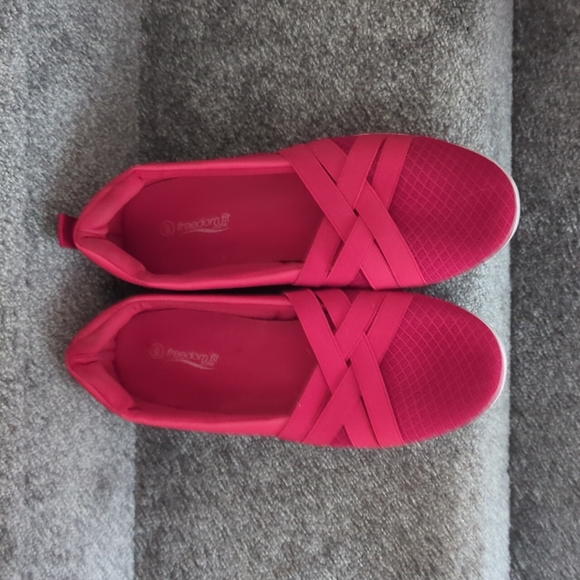 freedom fit zone | Shoes | Freedom Fit Red Shoes | Poshmark
